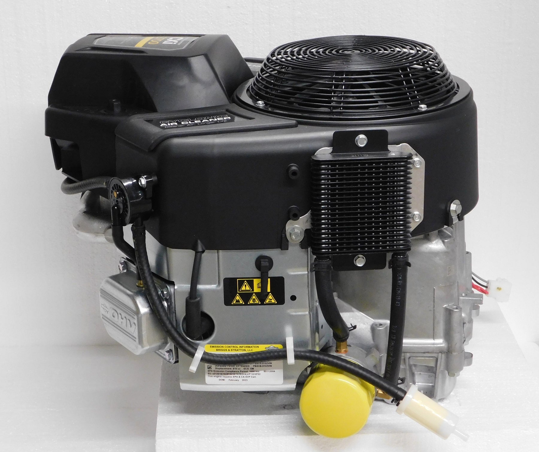 Briggs & Stratton 27 HP 810cc Professional Series Engine 1-1/8 x 4-5/1